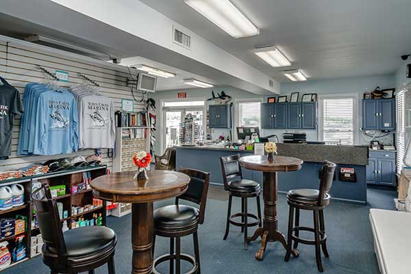 Ship’s Store – Town Creek Marina